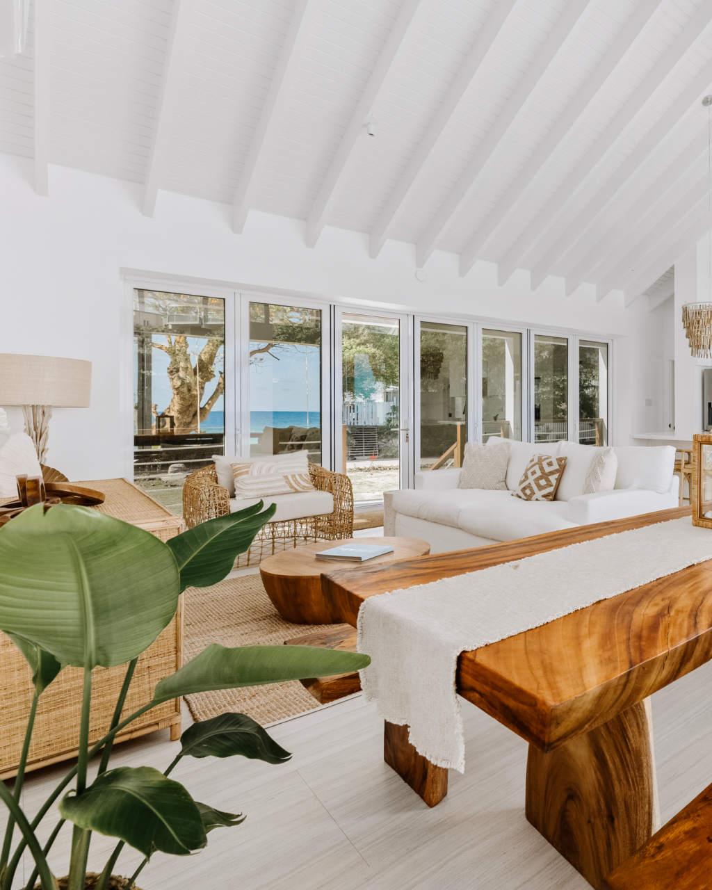 Beachside Accomodation - Long Bay Beach Resort